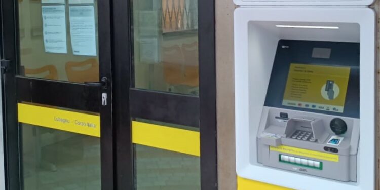 Sono già operativi i due ATM Postamat che Poste Italiane ha installato ...